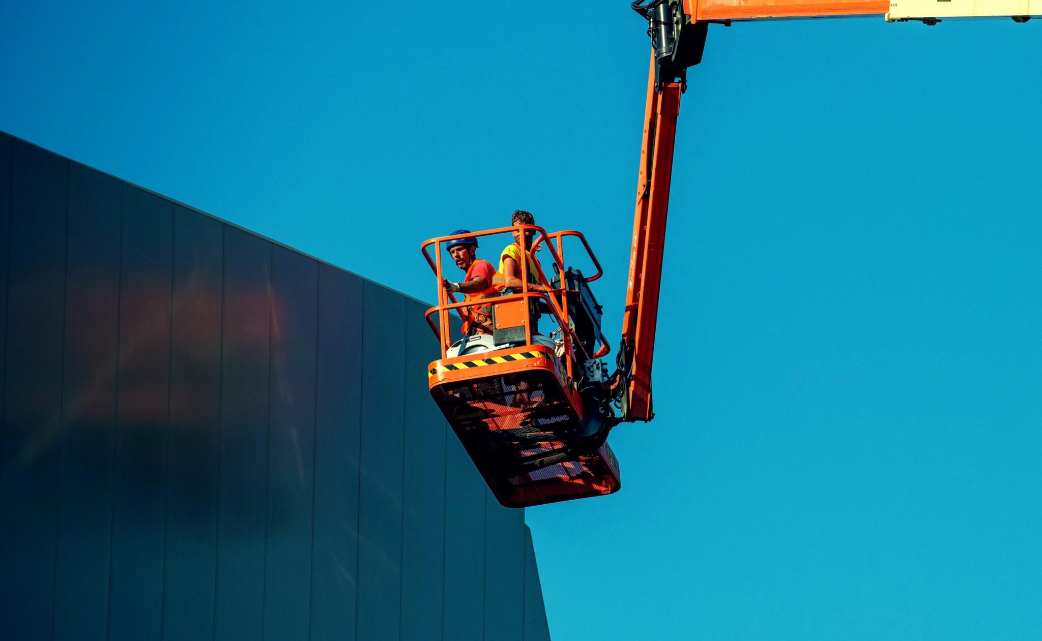 Scissor Lift Safety Tips | Law Offices of George T. Bochanis